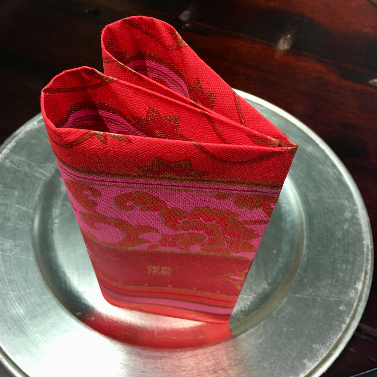 Shavi Red - Dunilin Premium Quality Napkins – Deqorum